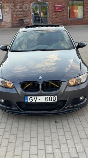 Pelēks BMW 325 2009 Liepāja, ar dzinēja tilpumu 3.00 L un nobraukumu 331 tūkst. km par 9990 €, foto 4 vietnē AUTOMOTO.COM.LV