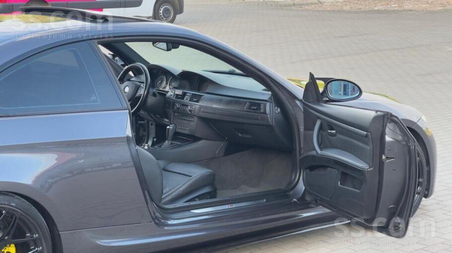 Pelēks BMW 325 2009 Liepāja, ar dzinēja tilpumu 3.00 L un nobraukumu 331 tūkst. km par 9990 €, foto 8 vietnē AUTOMOTO.COM.LV