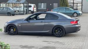 Pelēks BMW 325 2009 Liepāja, ar dzinēja tilpumu 3.00 L un nobraukumu 331 tūkst. km par 9990 €, foto 12 vietnē AUTOMOTO.COM.LV