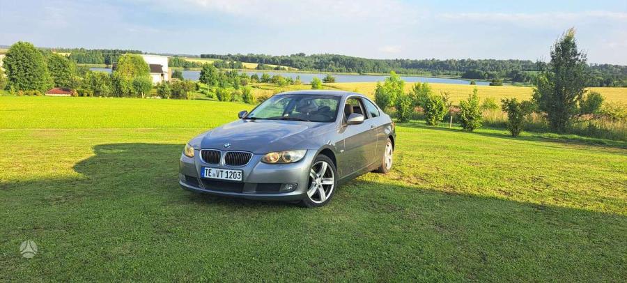 Pelēks BMW 325 2009 Alīta, ar dzinēja tilpumu 3.00 L un nobraukumu 228 tūkst. km par 5500 €, foto 1 vietnē AUTOMOTO.COM.LV