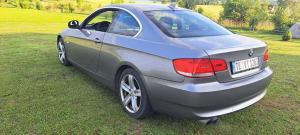 Pelēks BMW 325 2009 Alīta, ar dzinēja tilpumu 3.00 L un nobraukumu 228 tūkst. km par 5500 €, foto 13 vietnē AUTOMOTO.COM.LV