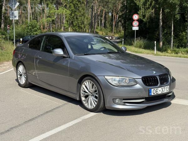 Pelēks BMW 325 2010 Rīga, ar dzinēja tilpumu 3.00 L un nobraukumu 310 tūkst. km par 7500 €, foto 2 vietnē AUTOMOTO.COM.LV