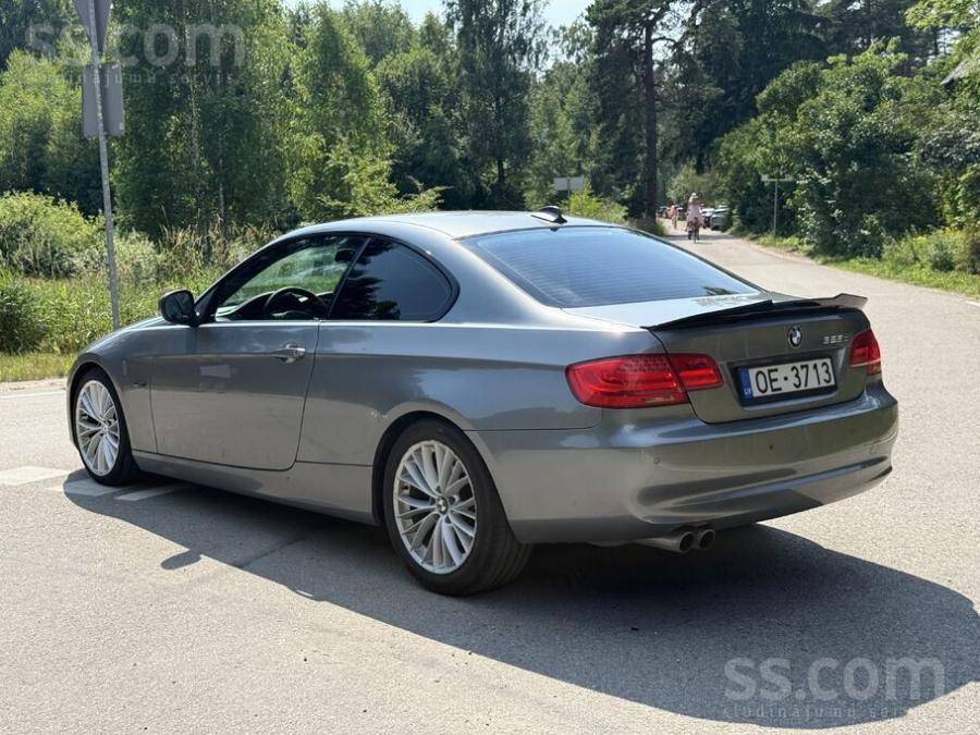 Pelēks BMW 325 2010 Rīga, ar dzinēja tilpumu 3.00 L un nobraukumu 310 tūkst. km par 7500 €, foto 4 vietnē AUTOMOTO.COM.LV