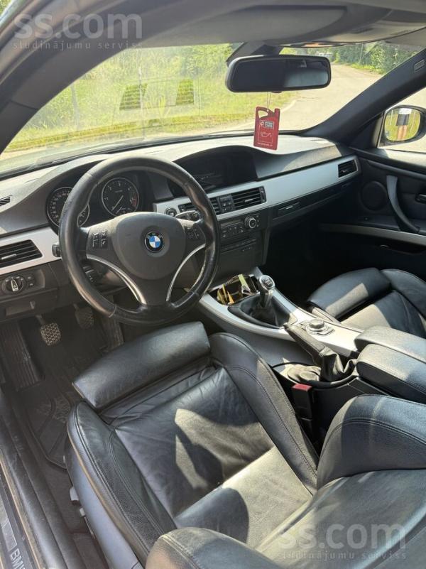 Pelēks BMW 325 2010 Rīga, ar dzinēja tilpumu 3.00 L un nobraukumu 310 tūkst. km par 7500 €, foto 5 vietnē AUTOMOTO.COM.LV