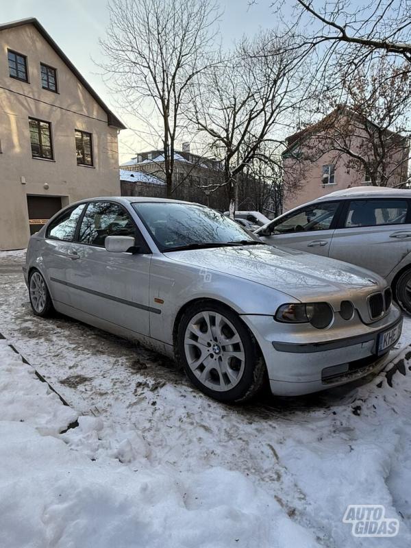 Pelēks BMW 325 2001 Viļņa, ar dzinēja tilpumu 2.50 L un nobraukumu 307 tūkst. km par 2400 €, foto 2 vietnē AUTOMOTO.COM.LV