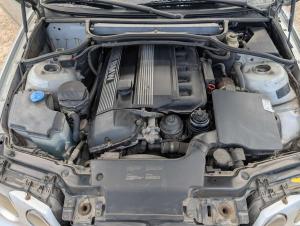 Grey BMW 325 2002 in Kaunas, with an engine capacity of 2.49 L and mileage of 341 thousand km for 3600 €, photo 8 on AUTOMOTO.COM.LV