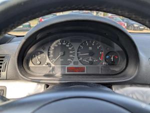 Grey BMW 325 2002 in Kaunas, with an engine capacity of 2.49 L and mileage of 341 thousand km for 3600 €, photo 10 on AUTOMOTO.COM.LV