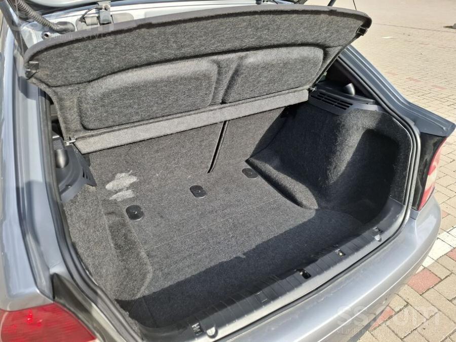 Pelēks BMW 325 2003 Cēsis, ar dzinēja tilpumu 2.50 L un nobraukumu 293 tūkst. km par 4500 €, foto 14 vietnē AUTOMOTO.COM.LV