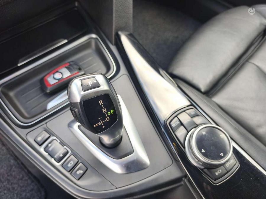 Grey BMW 325 2014 in Utena, with an engine capacity of 2.00 L and mileage of 287 thousand km for 8500 €, photo 18 on AUTOMOTO.COM.LV