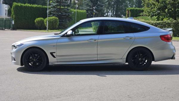 Grey BMW 325 2017 in Elektrenai, with an engine capacity of 2.00 L and mileage of 201 thousand km for 15600 €, photo 3 on AUTOMOTO.COM.LV