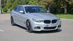 Grey BMW 325 2017 in Elektrenai, with an engine capacity of 2.00 L and mileage of 201 thousand km for 15600 €, photo 9 on AUTOMOTO.COM.LV