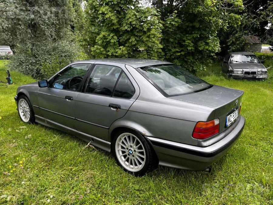 Grey BMW 325 1993 in Liepaja, with an engine capacity of 2.50 L and mileage of 264 thousand km for 3300 €, photo 3 on AUTOMOTO.COM.LV