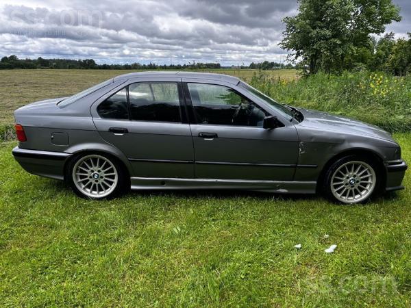 Grey BMW 325 1993 in Liepaja, with an engine capacity of 2.50 L and mileage of 264 thousand km for 2990 €, photo 4 on AUTOMOTO.COM.LV