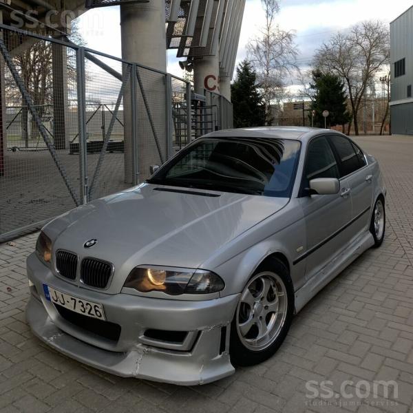 Grey BMW 325 2000 in Riga, with an engine capacity of 2.50 L and mileage of 350 thousand km for 3300 €, photo 1 on AUTOMOTO.COM.LV