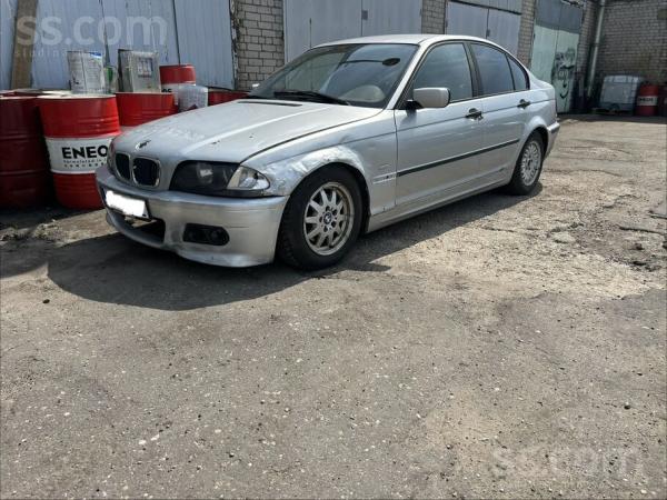 Pelēks BMW 325 2000 Rīga, ar dzinēja tilpumu 2.50 L un nobraukumu 286 tūkst. km par 1700 €, foto 3 vietnē AUTOMOTO.COM.LV