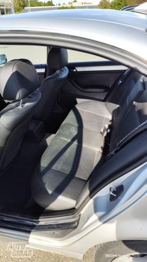 Grey BMW 325 2003 in Moletai, with an engine capacity of 2.50 L and mileage of 303 thousand km for 2400 €, photo 6 on AUTOMOTO.COM.LV