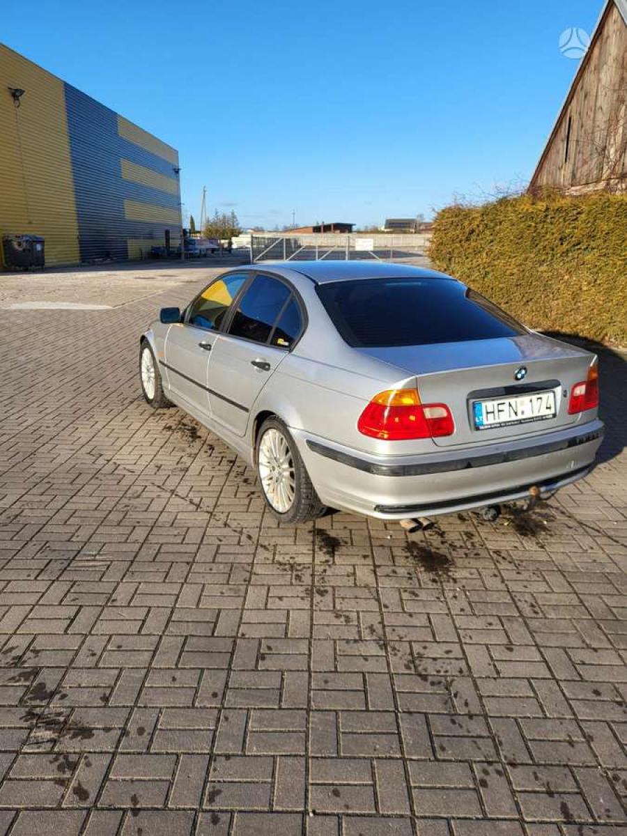 Pelēks BMW 325 2004 Tauragė, ar dzinēja tilpumu 0.00 L un nobraukumu 197 tūkst. km par 1900 €, foto 3 vietnē AUTOMOTO.COM.LV