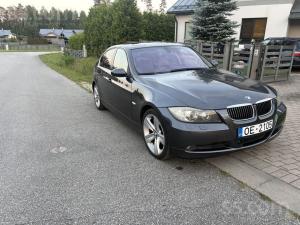 Grey BMW 325 2004 in Riga, with an engine capacity of 2.50 L and mileage of 278 thousand km for 4500 €, photo 4 on AUTOMOTO.COM.LV