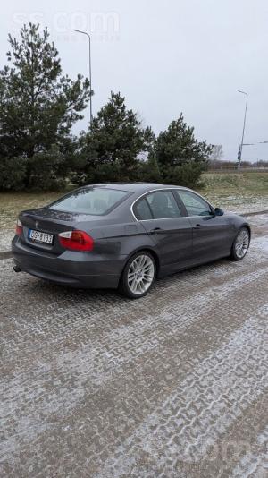 Pelēks BMW 325 2005 Jēkabpils, ar dzinēja tilpumu 2.50 L un nobraukumu 197 tūkst. km par 5200 €, foto 8 vietnē AUTOMOTO.COM.LV