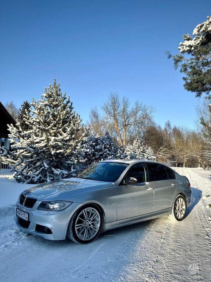 Grey BMW 325 2005 in Siauliai, with an engine capacity of 2.50 L and mileage of 262 thousand km for 6850 €, photo 3 on AUTOMOTO.COM.LV