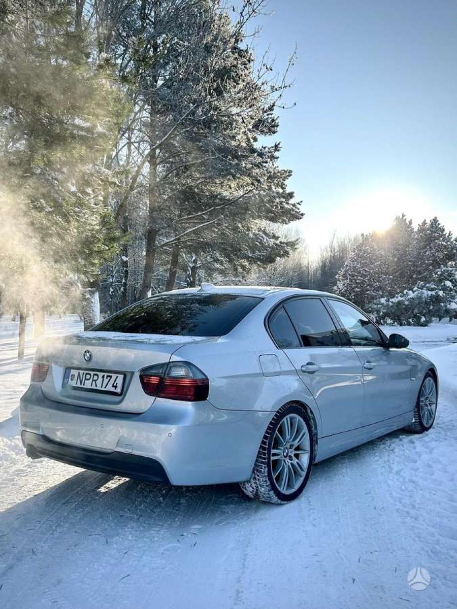 Grey BMW 325 2005 in Siauliai, with an engine capacity of 2.50 L and mileage of 262 thousand km for 6850 €, photo 5 on AUTOMOTO.COM.LV