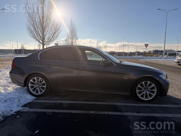 Pelēks BMW 325 2005 Jūrmala, ar dzinēja tilpumu 2.50 L un nobraukumu 240 tūkst. km par 4450 €, foto 5 vietnē AUTOMOTO.COM.LV