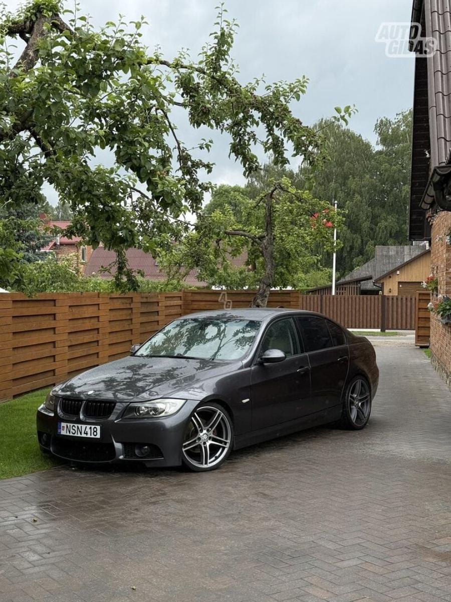 Pelēks BMW 325 2005 Biržai, ar dzinēja tilpumu 2.50 L un nobraukumu 390 tūkst. km par 4500 €, foto 1 vietnē AUTOMOTO.COM.LV