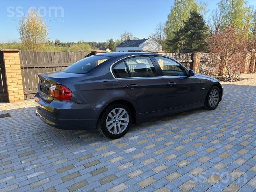 Pelēks BMW 325 2005 Rīga, ar dzinēja tilpumu 2.50 L un nobraukumu 0 tūkst. km par 4500 €, foto 4 vietnē AUTOMOTO.COM.LV
