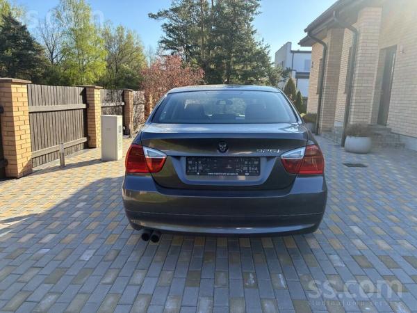 Grey BMW 325 2005 in Riga, with an engine capacity of 2.50 L and mileage of 0 thousand km for 4500 €, photo 9 on AUTOMOTO.COM.LV