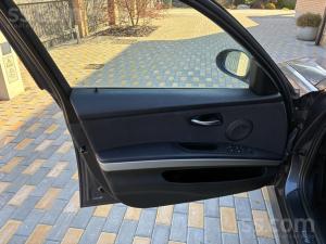 Pelēks BMW 325 2005 Rīga, ar dzinēja tilpumu 2.50 L un nobraukumu 0 tūkst. km par 4500 €, foto 12 vietnē AUTOMOTO.COM.LV