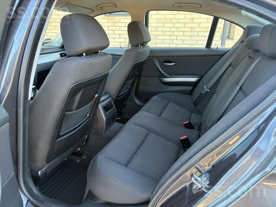 Pelēks BMW 325 2005 Rīga, ar dzinēja tilpumu 2.50 L un nobraukumu 0 tūkst. km par 4500 €, foto 14 vietnē AUTOMOTO.COM.LV