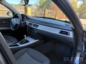 Pelēks BMW 325 2005 Rīga, ar dzinēja tilpumu 2.50 L un nobraukumu 0 tūkst. km par 4500 €, foto 17 vietnē AUTOMOTO.COM.LV