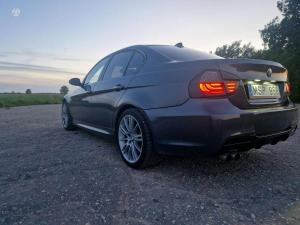 Grey BMW 325 2005 in Mazeikiai, with an engine capacity of 2.50 L and mileage of 225 thousand km for 4800 €, photo 6 on AUTOMOTO.COM.LV