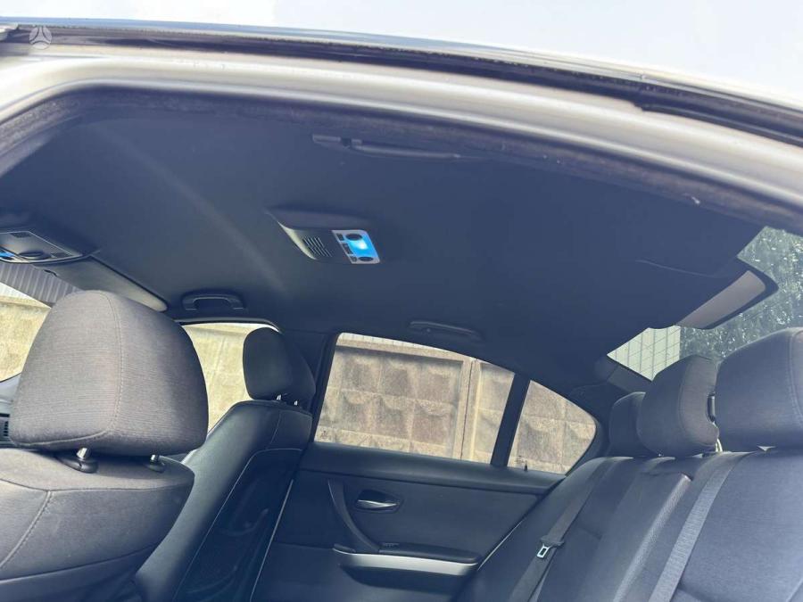 Pelēks BMW 325 2005 Kauņa, ar dzinēja tilpumu 2.50 L un nobraukumu 431 tūkst. km par 2500 €, foto 10 vietnē AUTOMOTO.COM.LV