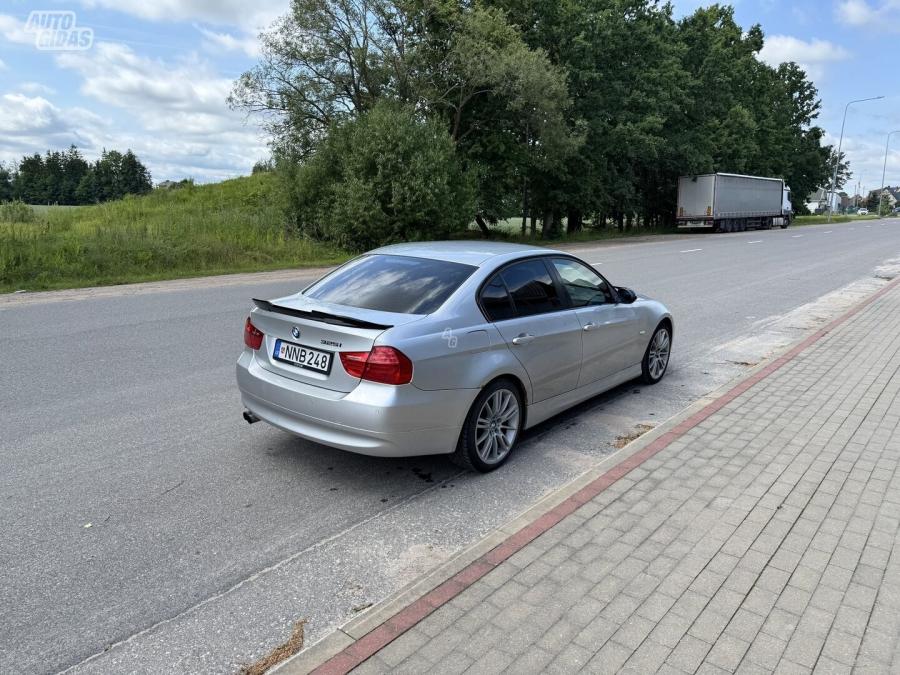 Серый БМВ 325 2005 в Каунас, объемом двигателя 2.50 л и пробегом 431 тыс. км за 2350 €, фото 4 на AUTOMOTO.COM.LV