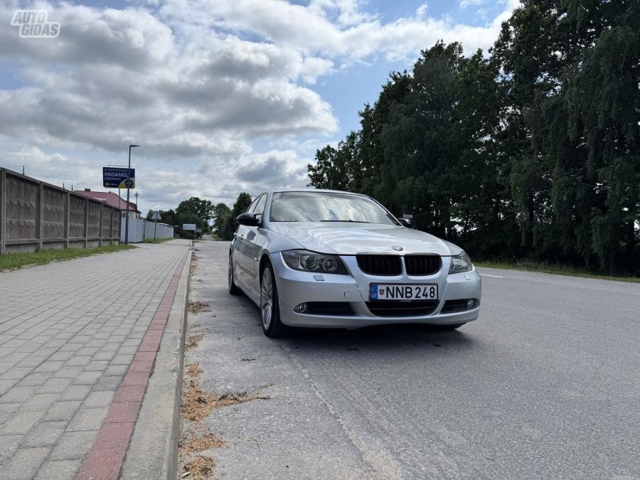 Серый БМВ 325 2005 в Каунас, объемом двигателя 2.50 л и пробегом 431 тыс. км за 2350 €, фото 7 на AUTOMOTO.COM.LV