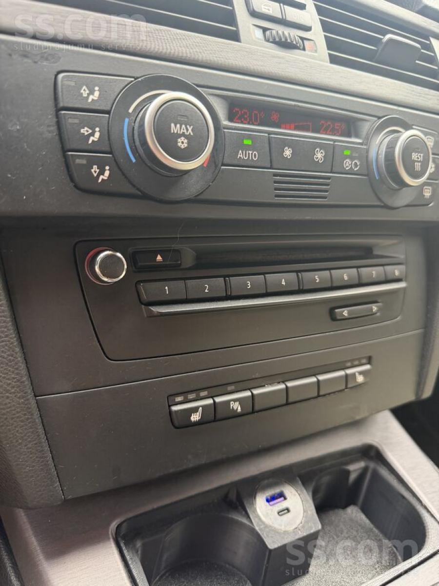 Grey BMW 325 2005 in Riga, with an engine capacity of 2.50 L and mileage of 281 thousand km for 5700 €, photo 15 on AUTOMOTO.COM.LV