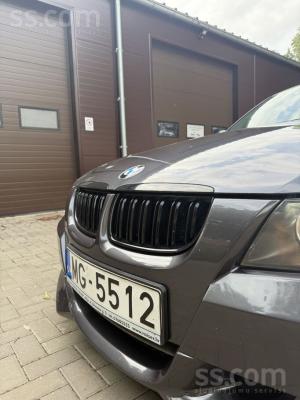 Grey BMW 325 2005 in Riga, with an engine capacity of 2.50 L and mileage of 281 thousand km for 5700 €, photo 22 on AUTOMOTO.COM.LV