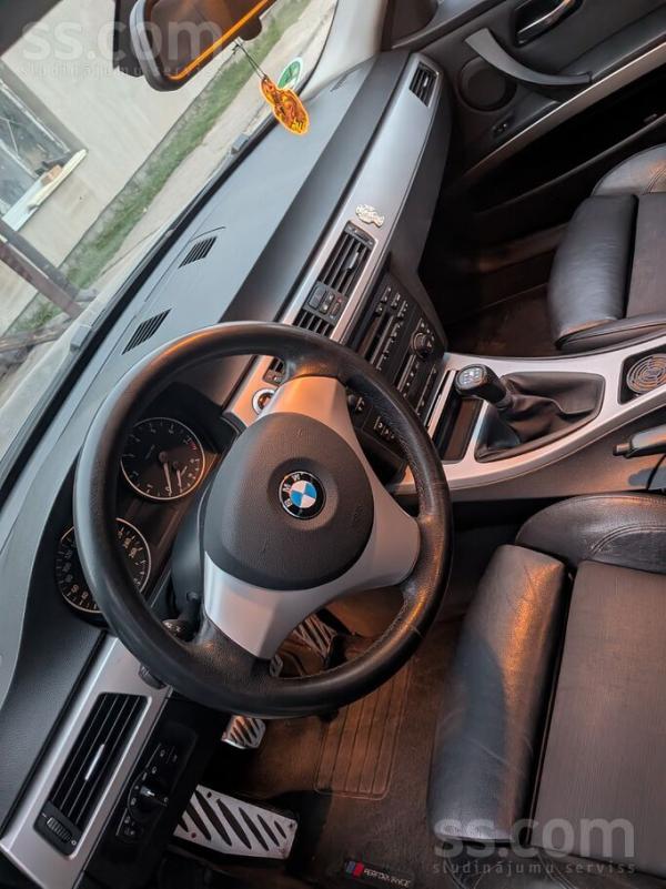 Grey BMW 325 2005 in Jekabpils, with an engine capacity of 2.50 L and mileage of 201 thousand km for 4100 €, photo 8 on AUTOMOTO.COM.LV