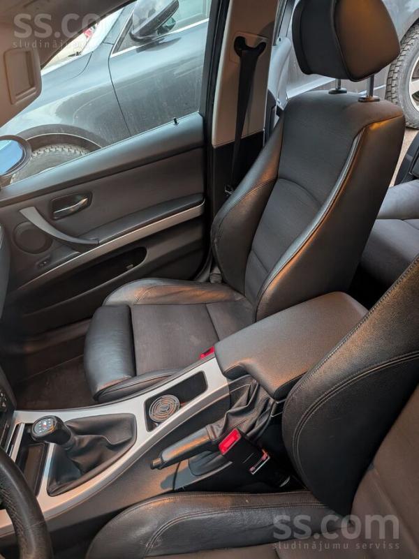 Grey BMW 325 2005 in Jekabpils, with an engine capacity of 2.50 L and mileage of 201 thousand km for 4100 €, photo 9 on AUTOMOTO.COM.LV