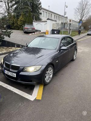 Grey BMW 325 2006 in Vilnius, with an engine capacity of 2.50 L and mileage of 248 thousand km for 3700 €, photo 6 on AUTOMOTO.COM.LV