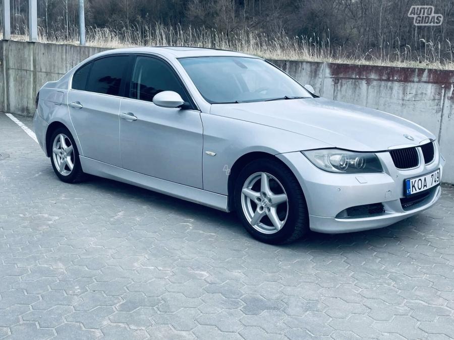 Grey BMW 325 2006 in Vilnius, with an engine capacity of 2.50 L and mileage of 260 thousand km for 3000 €, photo 4 on AUTOMOTO.COM.LV