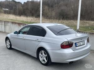 Grey BMW 325 2006 in Vilnius, with an engine capacity of 2.50 L and mileage of 260 thousand km for 3000 €, photo 5 on AUTOMOTO.COM.LV