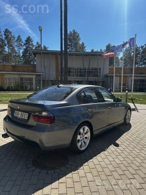 Grey BMW 325 2006 in Ogre, with an engine capacity of 2.50 L and mileage of 304 thousand km for 5200 €, photo 7 on AUTOMOTO.COM.LV