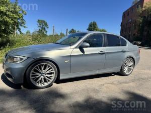 Pelēks BMW 325 2006 Liepāja, ar dzinēja tilpumu 2.50 L un nobraukumu 286 tūkst. km par 2395 €, foto 3 vietnē AUTOMOTO.COM.LV