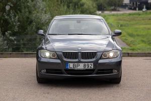 Pelēks BMW 325 2006 Viļņa, ar dzinēja tilpumu 2.99 L un nobraukumu 323 tūkst. km par 3700 €, foto 3 vietnē AUTOMOTO.COM.LV