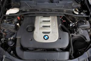 Pelēks BMW 325 2006 Viļņa, ar dzinēja tilpumu 2.99 L un nobraukumu 323 tūkst. km par 3700 €, foto 19 vietnē AUTOMOTO.COM.LV