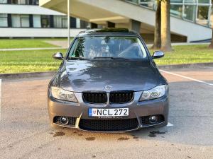 Pelēks BMW 325 2006 Kauņa, ar dzinēja tilpumu 2.49 L un nobraukumu 337 tūkst. km par 5000 €, foto 3 vietnē AUTOMOTO.COM.LV