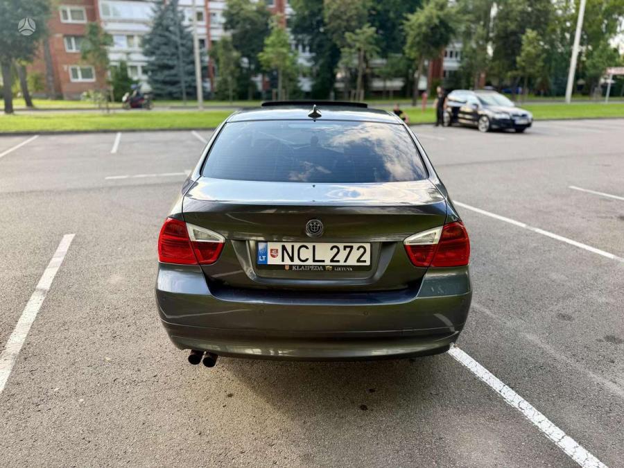 Pelēks BMW 325 2006 Kauņa, ar dzinēja tilpumu 2.49 L un nobraukumu 337 tūkst. km par 5000 €, foto 7 vietnē AUTOMOTO.COM.LV