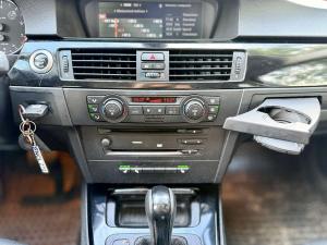 Pelēks BMW 325 2006 Kauņa, ar dzinēja tilpumu 2.49 L un nobraukumu 337 tūkst. km par 5000 €, foto 18 vietnē AUTOMOTO.COM.LV